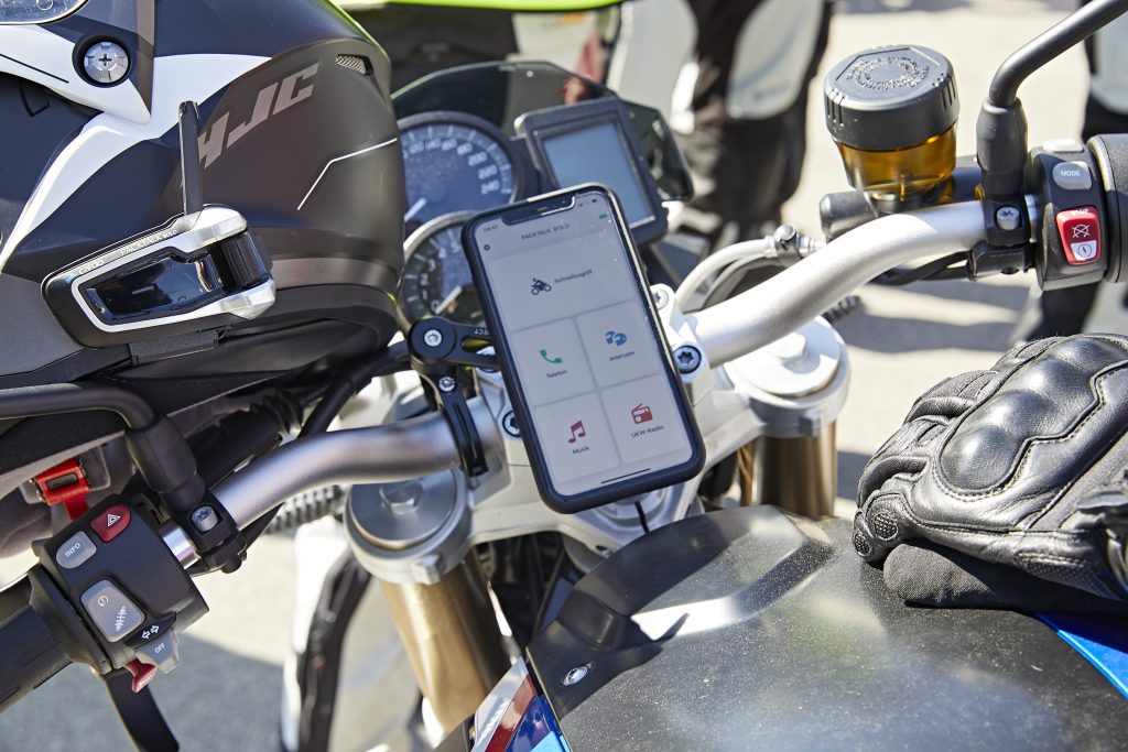 Cardo Packtalk Bold Review | IX Magazine