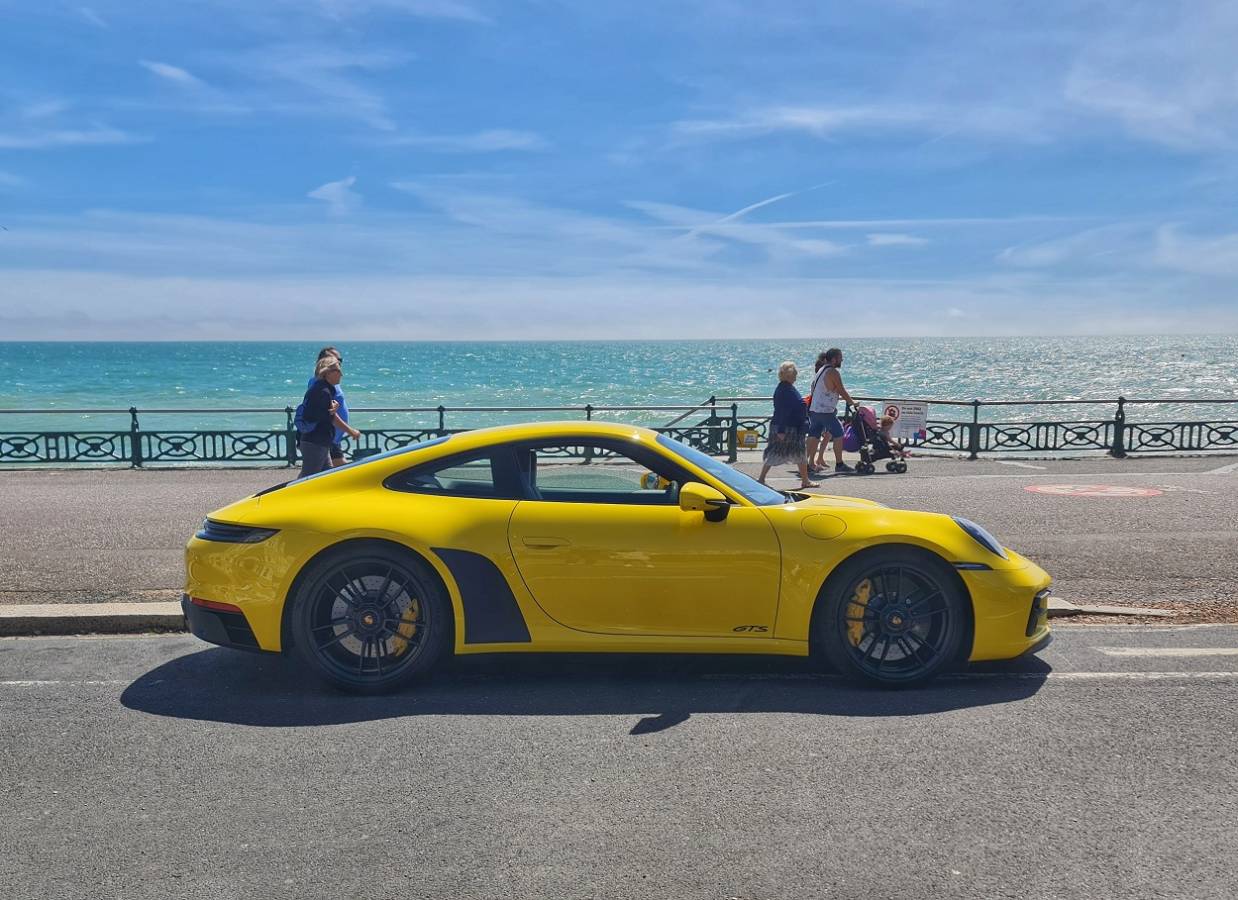 Porsche 911 Carrera 4 GTS - The Sweet Spot | IX Magazine