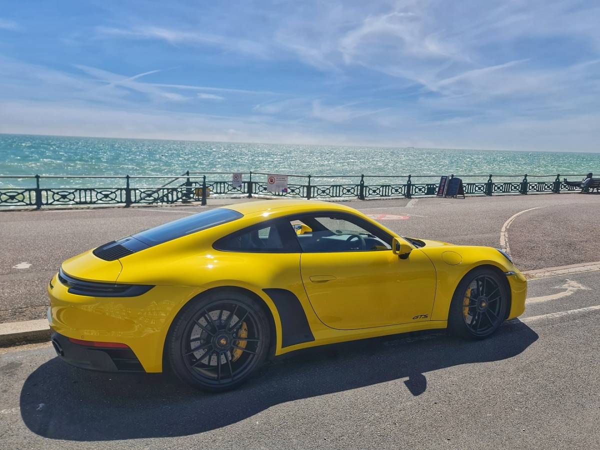 Porsche 911 Carrera 4 GTS - The Sweet Spot | IX Magazine