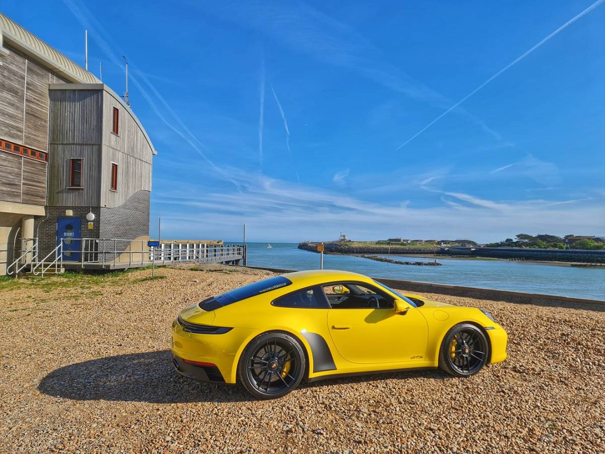 Porsche 911 Carrera 4 GTS - The Sweet Spot | IX Magazine